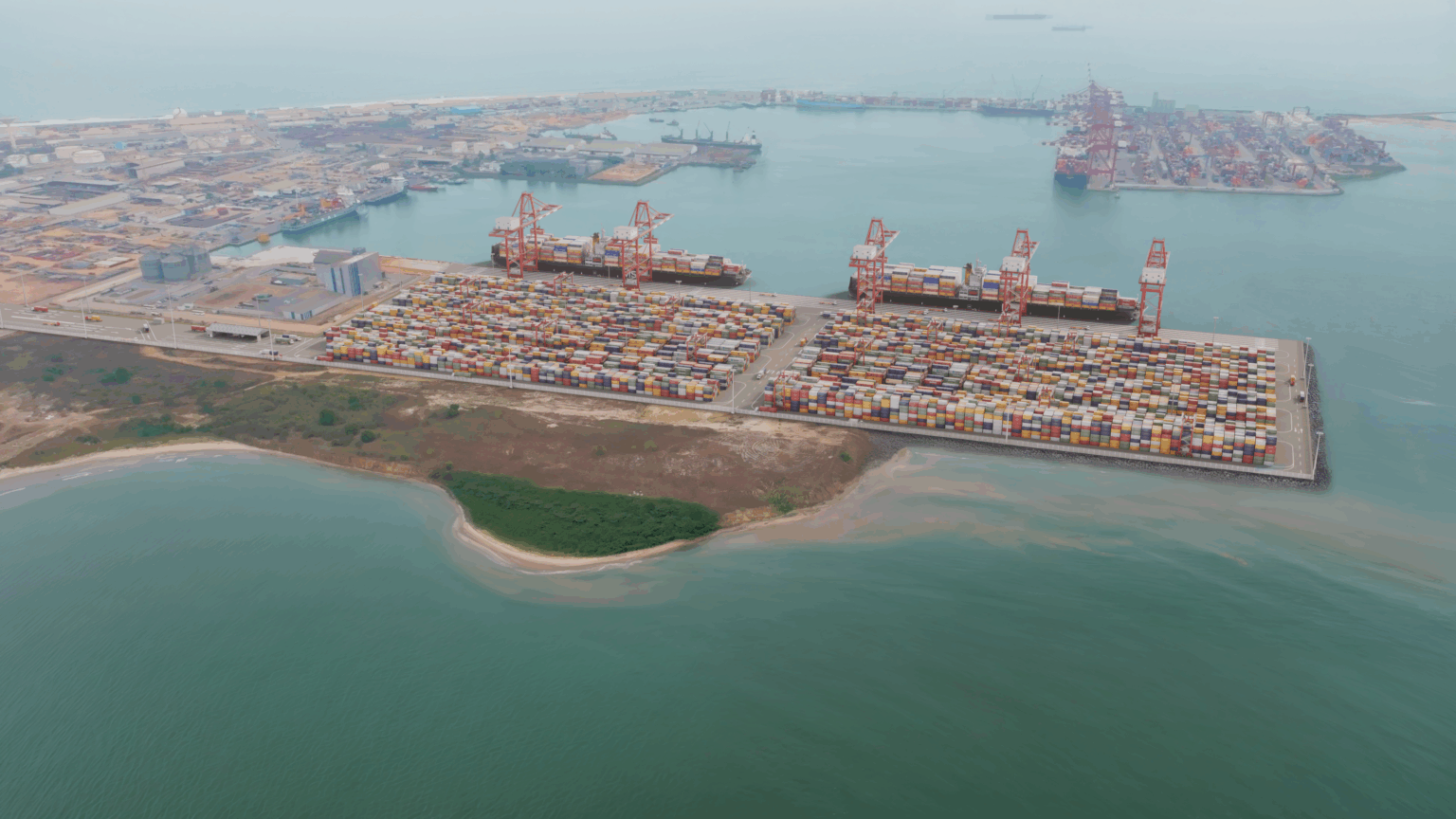 Extension of Congo terminal on the East pier - Ingérop